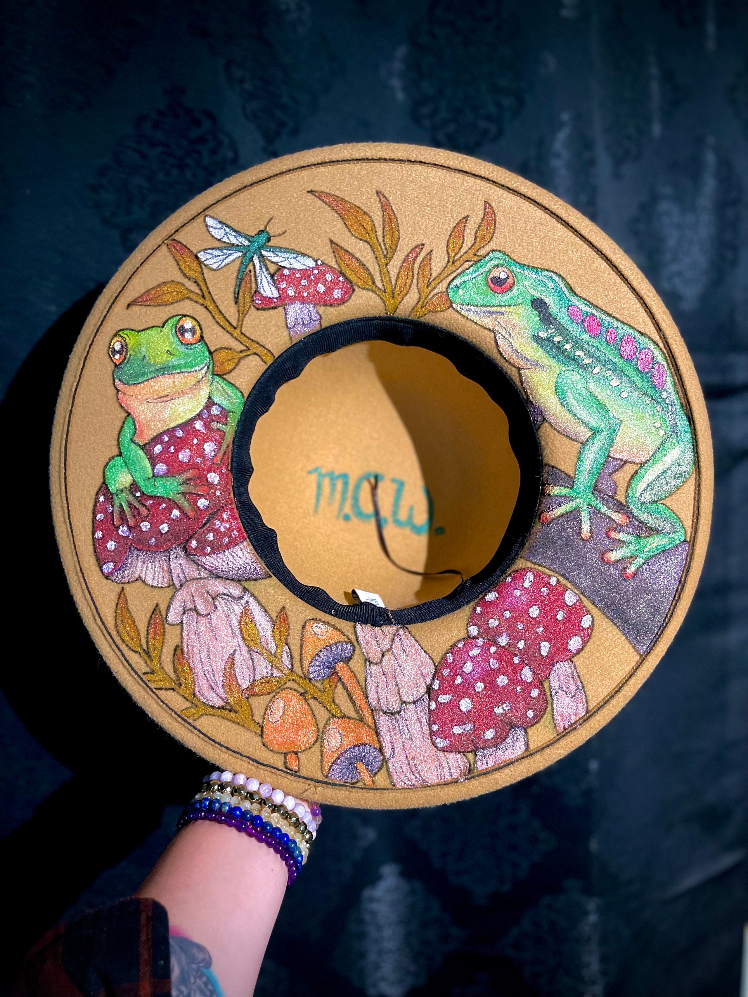 Frogs : Familiar Series Hat | Moon Craft Works